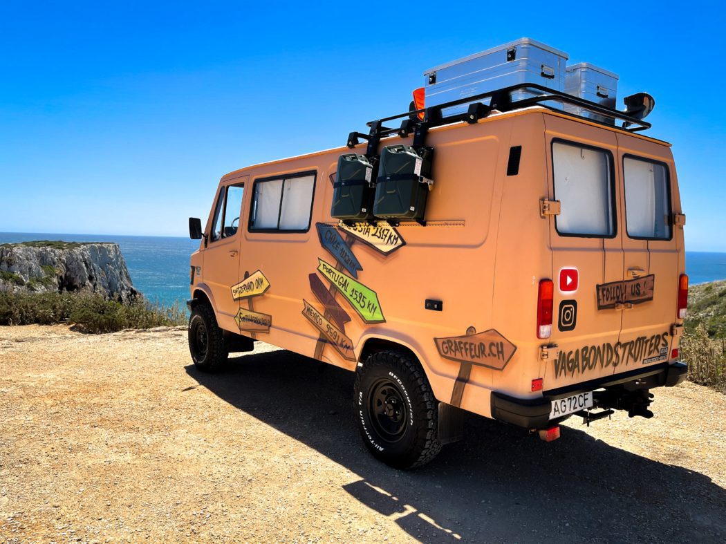 Mercedes 310 4x4 : Un van aménagé taillé pour l'aventure ! 🌍🏔️🌲